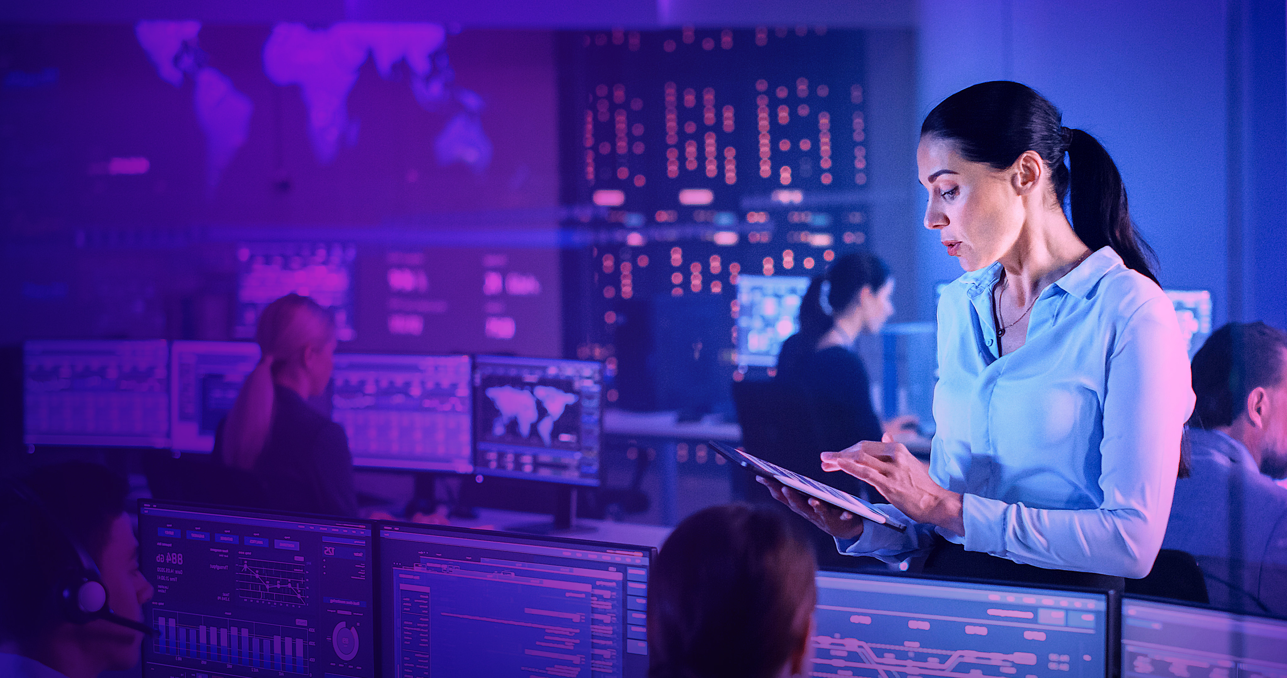 Open Ran Deployment: Advantages and Role of SI to Mitigate Challenges