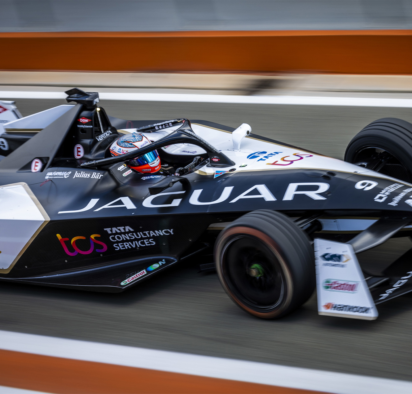 Using Data Analytics to Formulate a Successful Formula E Race Strategy Using Data Analytics to Formulate a Successful Formula E Race Strategy